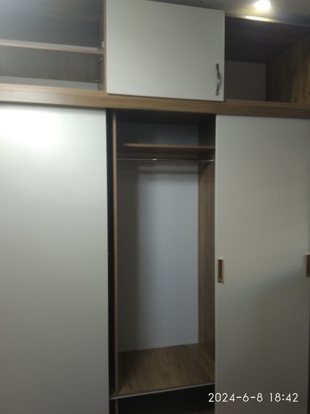 Комплект шкаф, кровать, письменный стол