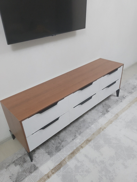 Tv tumba “JR” Tashkent
