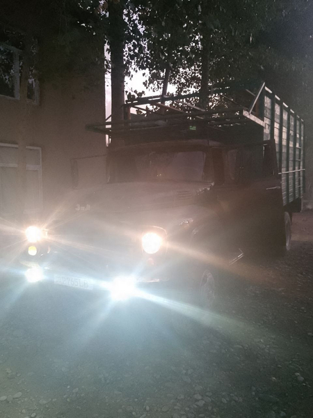 Zil 130 g sotiladi