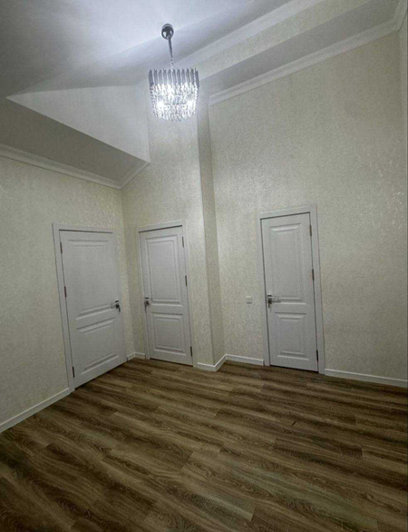 Срочно продается 3/8/8 Яшнабад улица Иззат Ж/К Аsia House