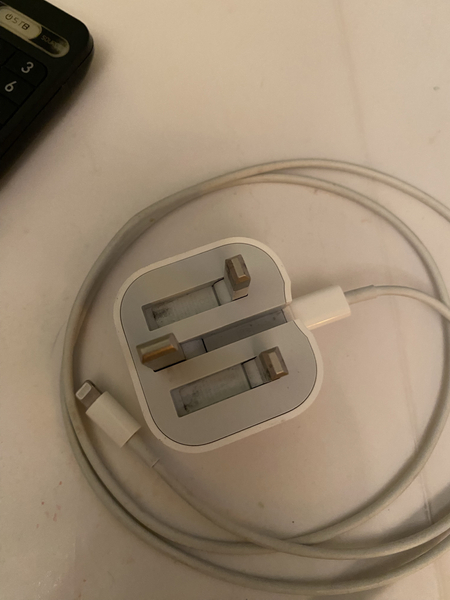 Оригинальная зарядка для iphone