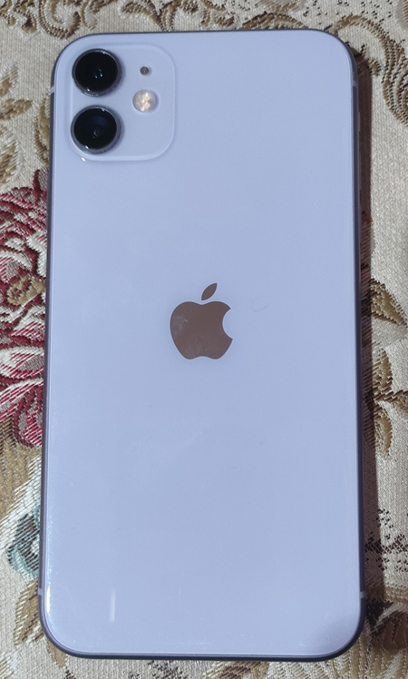 Iphone 11 sotiladi 64gb li