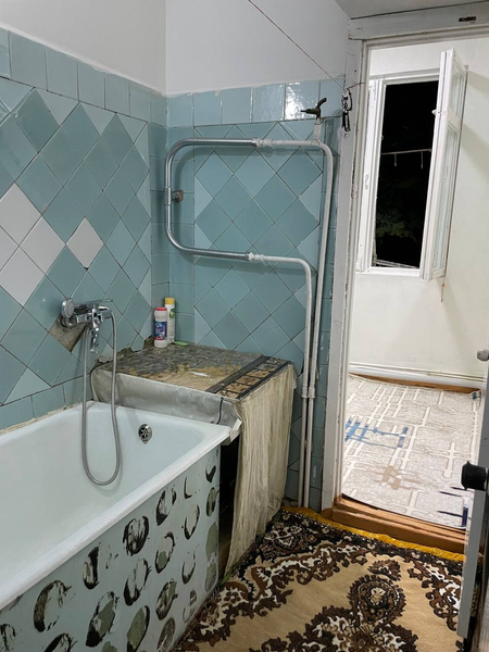 Ялангач массив сдается квартира в аренду 2/4/4 балкон 1.5×3