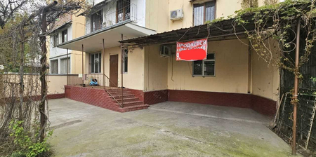 Продаётся квартиры 4/1/5 на Юнусабадском районе 17-й (J2345)