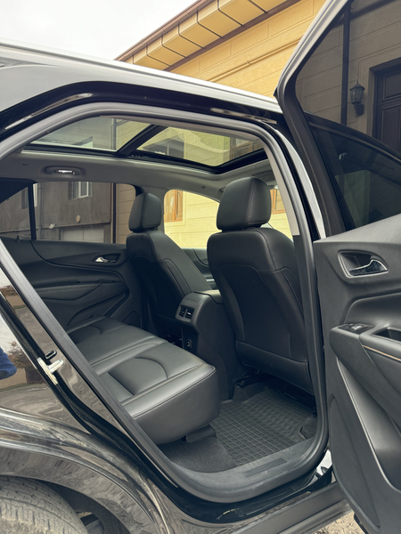 Equinox premier 2022 hybrid