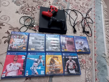 Ps4 slim продаются