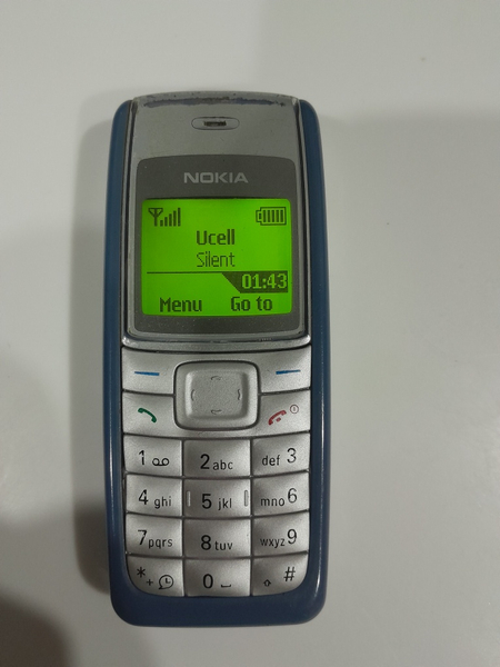 Assalom alekum telefon sotiladi Original hamma joyi uziniki Radnoy