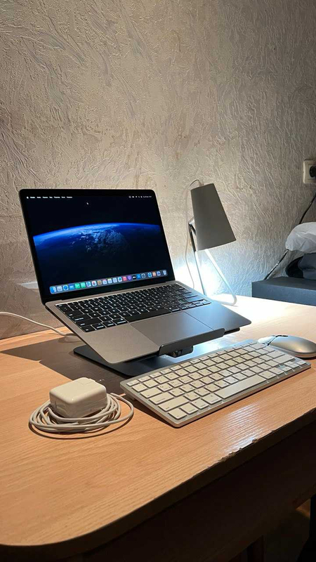MacBook Air 13.3 COREi5 2020 8/512