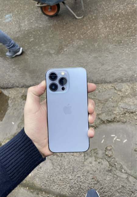 Iphone 13 pro blue