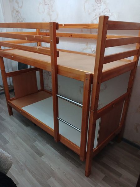 Двухярусная кровать