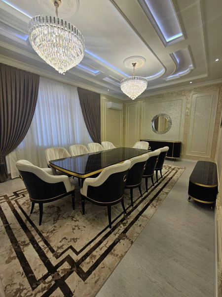 Продается 3х этажный евродом, 6 комнат; ор-р: ул. Никитино, 400м2