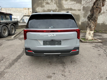 Kia Carnival yangi model
