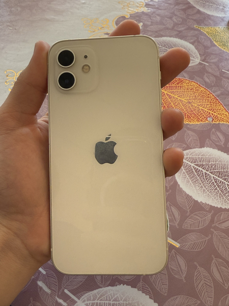 Iphone 12 sotiladi