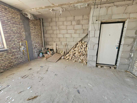 115m² 4-qavat uy sotiladi