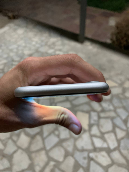 iPhone Xr oq fes tru ton yoq 128GB