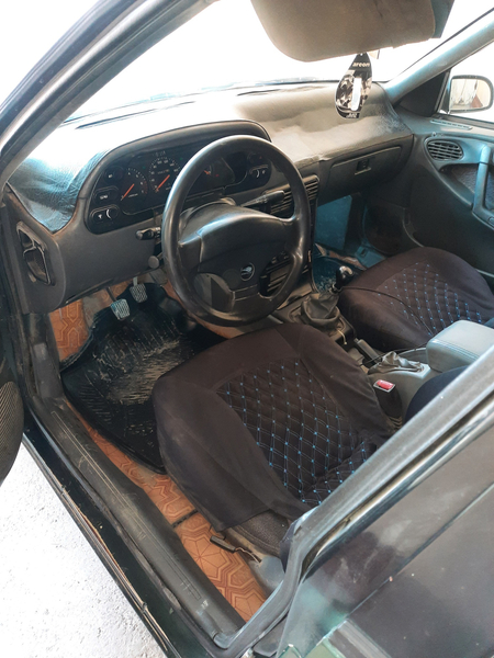 Daewoo Espero sotiladi