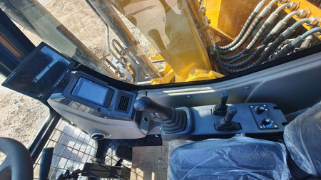 Экскаватор 0.6куб с Гидромолотом