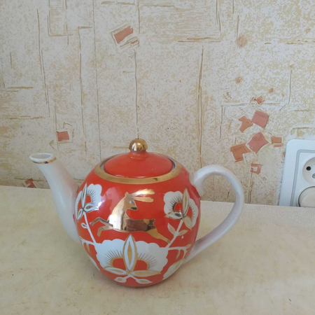 Чайники и пиалы новые