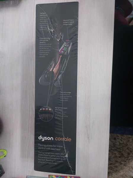 Выпрямитель волос Dyson Corrale HS03