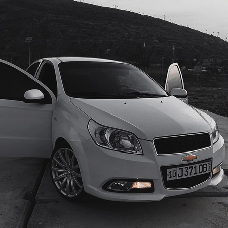 Diska r17 sotiladi