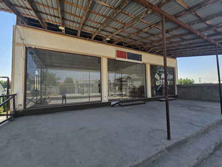 Срочно продаётся  9 соток угловой участок в центре Кибрая.