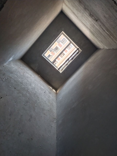 \Занги-Ота.Новастройка.1 Хона Каробка.40м².2 Етажда.Ар.Бек-Барака дом.