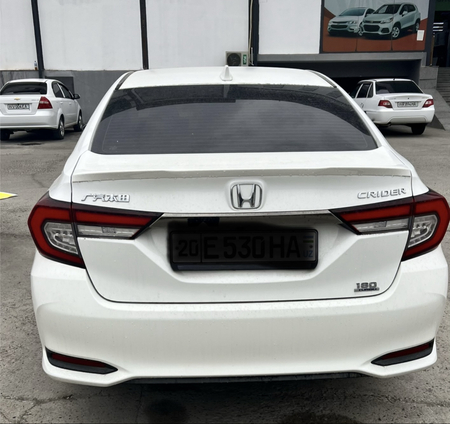Honda crider sotiladi