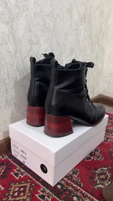 Продам полусапожки теплые