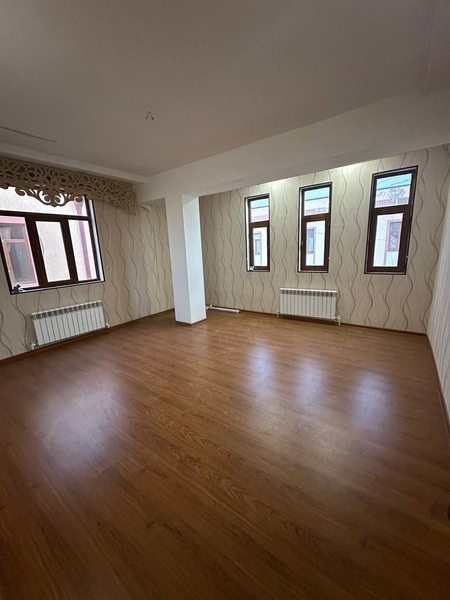 3 xonali kvartira tez va arzon sotiladi