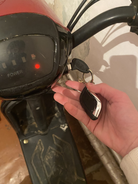Elektroniy skuter holat yaxwi 40tezlig