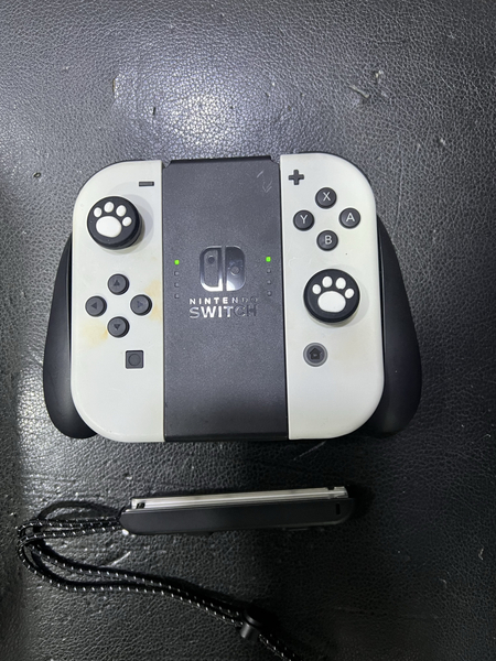 Nintedo switch oled в подарок три игры