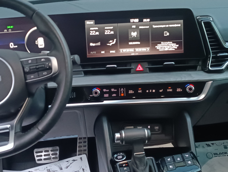 Продается Kia Sportage. Пробег  6800 км. Один хозяин.