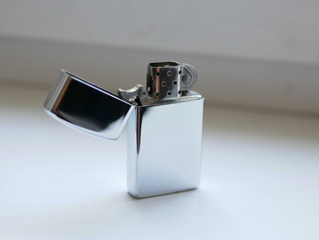 Оригинальная зажигалка Zippo Slim