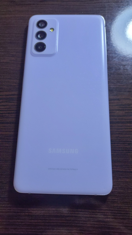 Samsung Galaxy a82 5G 6/128 yoki Samsung Quantum2
