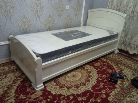 Kravat adinarni, matras artapedik