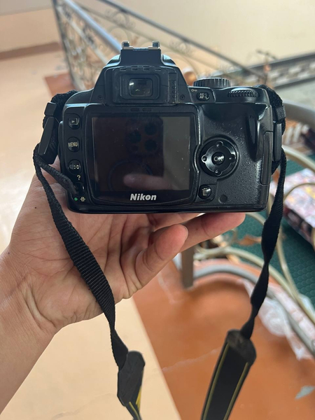 Фотоапарт Nikon D60 сотилади