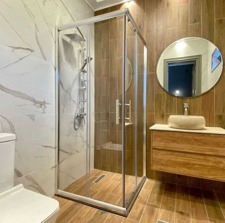 Продам 3х комнатную ЕВРО квартиру, метро Ойбек, Гостиница Россия