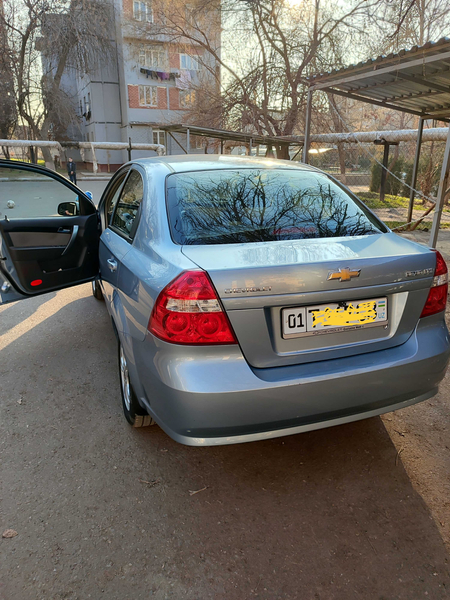 Легковой автомобиль Нексия 3