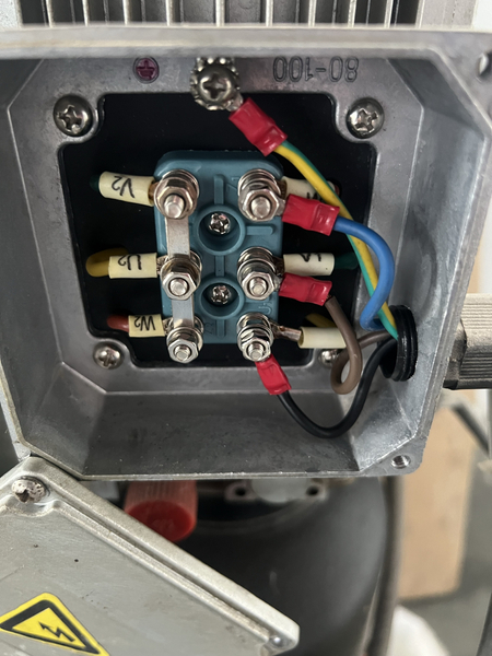 Tajribali elektrik 24/7