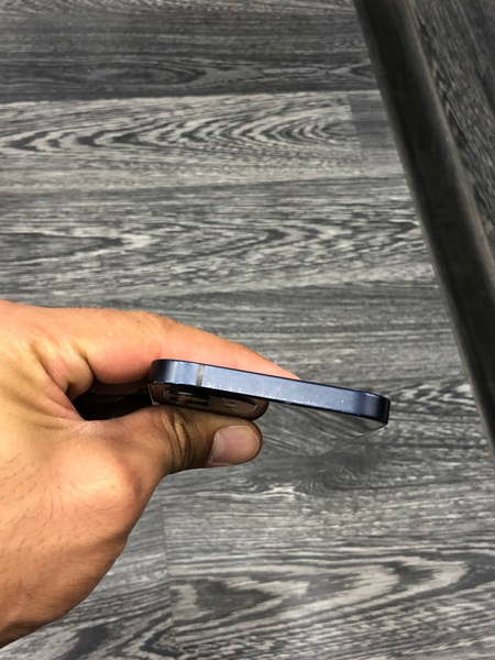 Iphone 12  Sotiladi