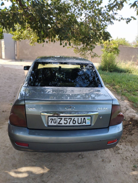 Lada priora 2008