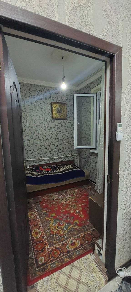 Чиланзар  Ц-квартал  .2в3/3/5.  панель  ( мебель + техника )