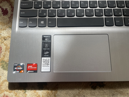 Срочно продам ноутбук Lenovo IdeaPad 3 15ARE05.
