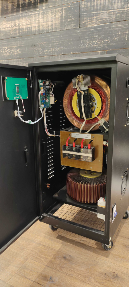 Стабилизатор латорный /Stablizator/ Welkin 30 000 VA (24 кВт) 380v 3PH