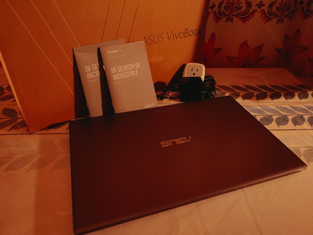 Продается ноутбук Asus VivoBook в отличном состоянии