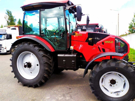 Traktor Belarus 1523 bo`lib to`lashga