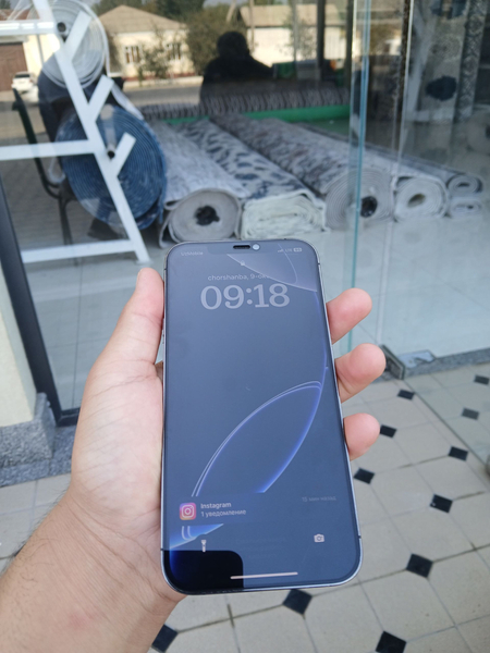 Iphone 12 pro max aybi yoq