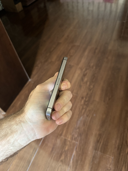 iPhone 5S 16GB Space Gray