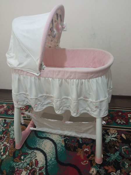 Детская люлька, и детская кроватка