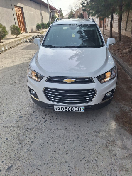 Captiva 4 sotiladi oq beliy